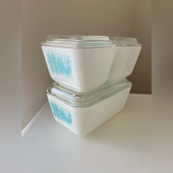 Pyrex | Kitchen | Vintage 5s Pyrex Amish Turquoise Butterprint ...